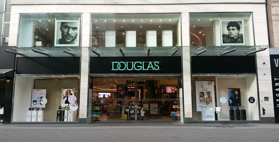 Wir sind wieder für Sie da ️ DOUGLAS