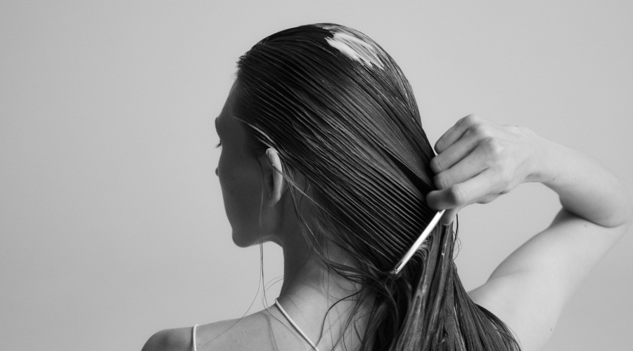 Frizz in den Haaren ️ Tipps | DOUGLAS