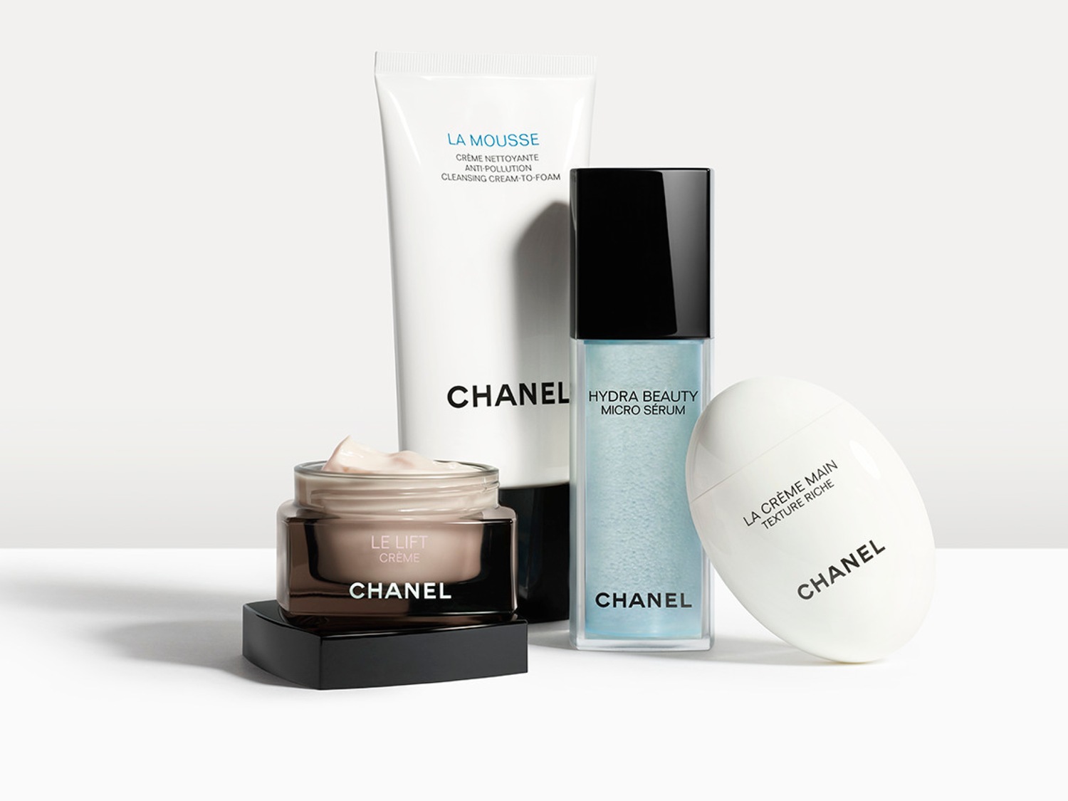 CHANEL parfémy online na DOUGLAS ⭐ Expresní doručení