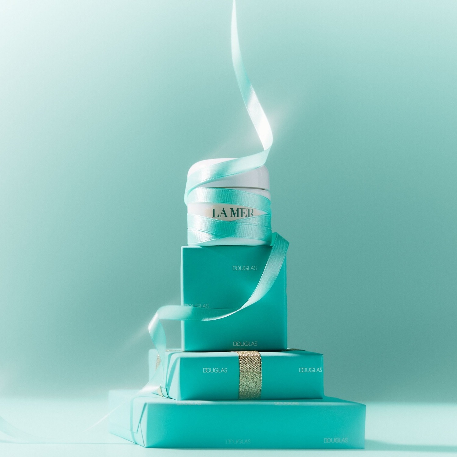 Prezenty na Święta dla Dziewczyny i Chłopaka 🎄 | Perfumeria DOUGLAS