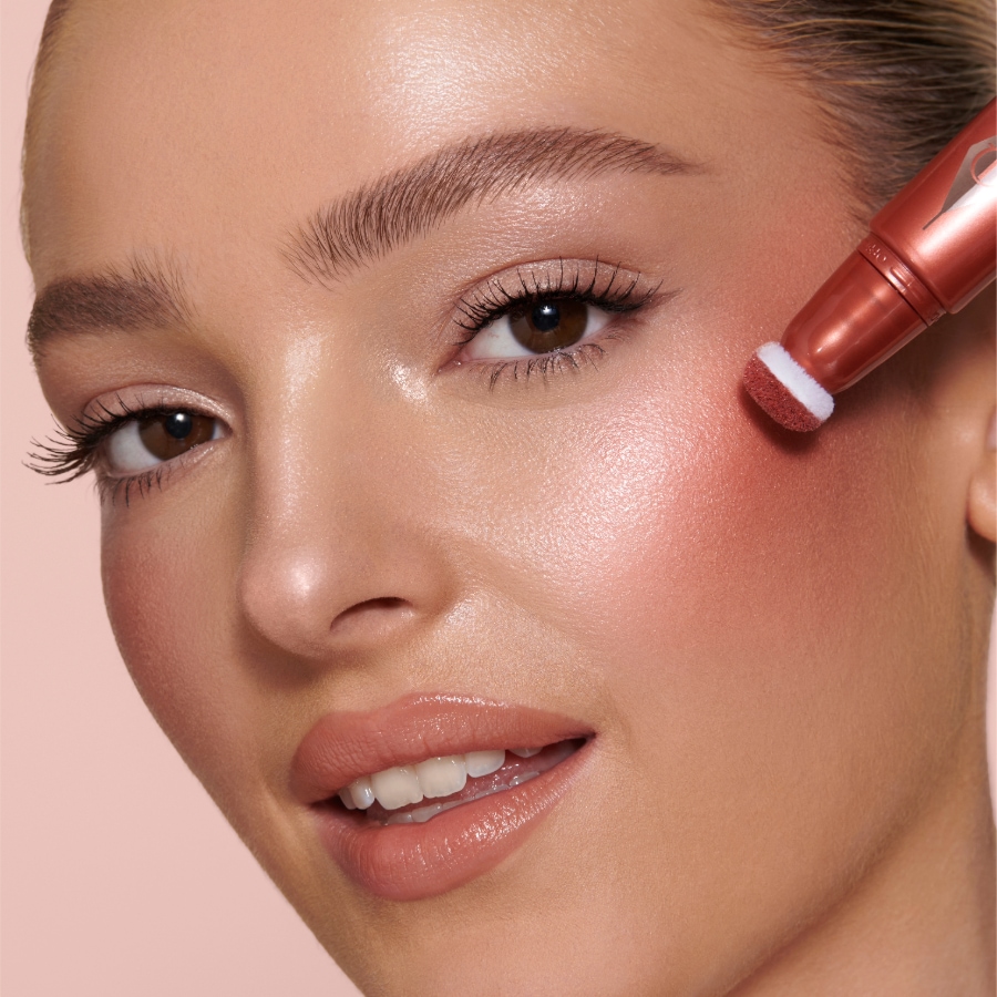 Charlotte Tilbury Glowgasm Beauty Light Wand Highlighter ️ online ...