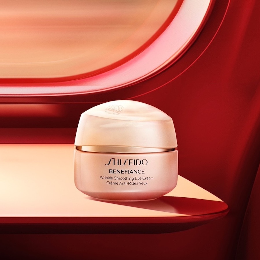 Shiseido Wrinkle Smoothing Eye Cream ️ kaufen | DOUGLAS